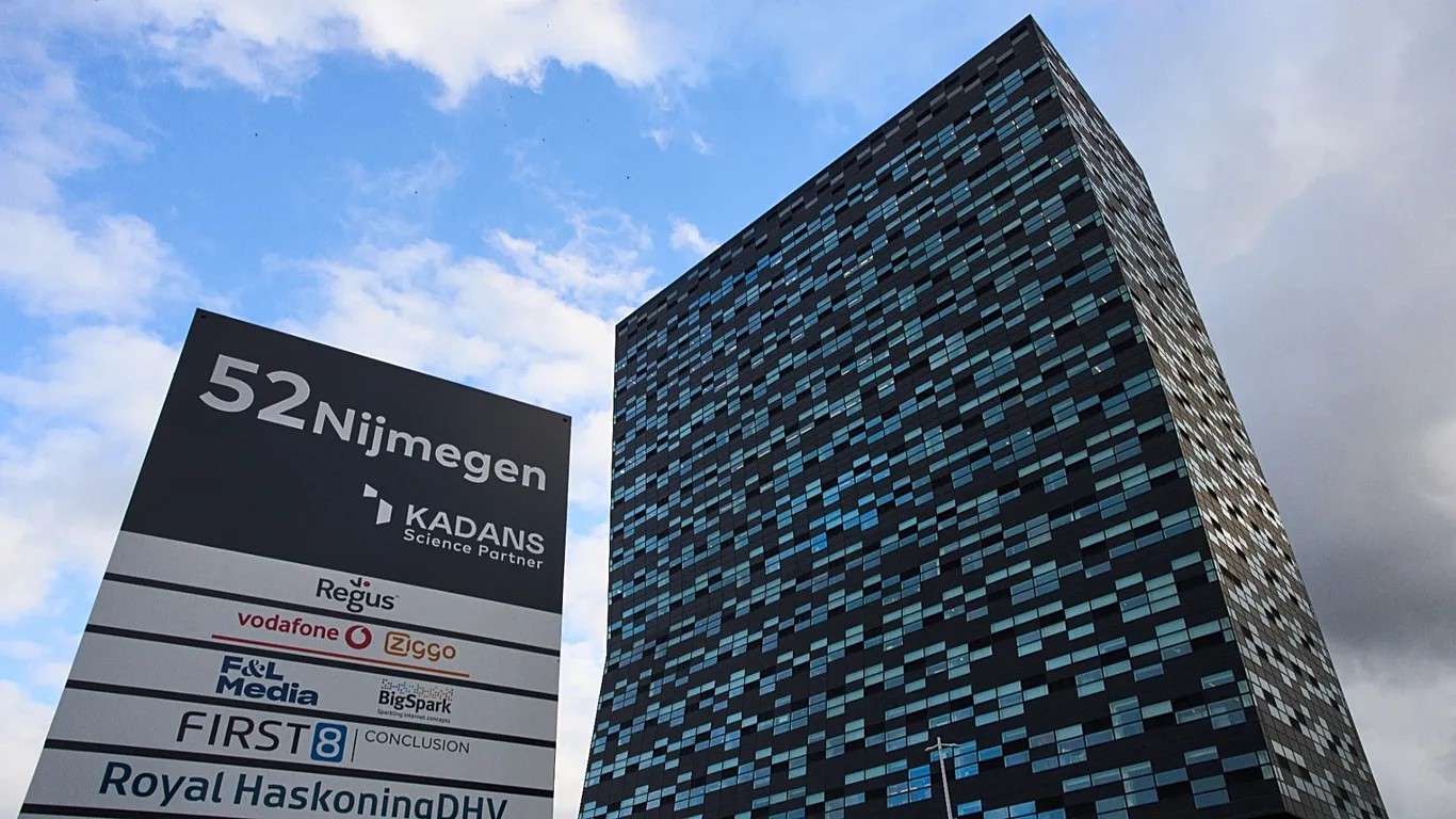 Nexperia ngừng gửi chip sang Trung Quốc: Chuỗi cung ứng ô tô châu Âu ...