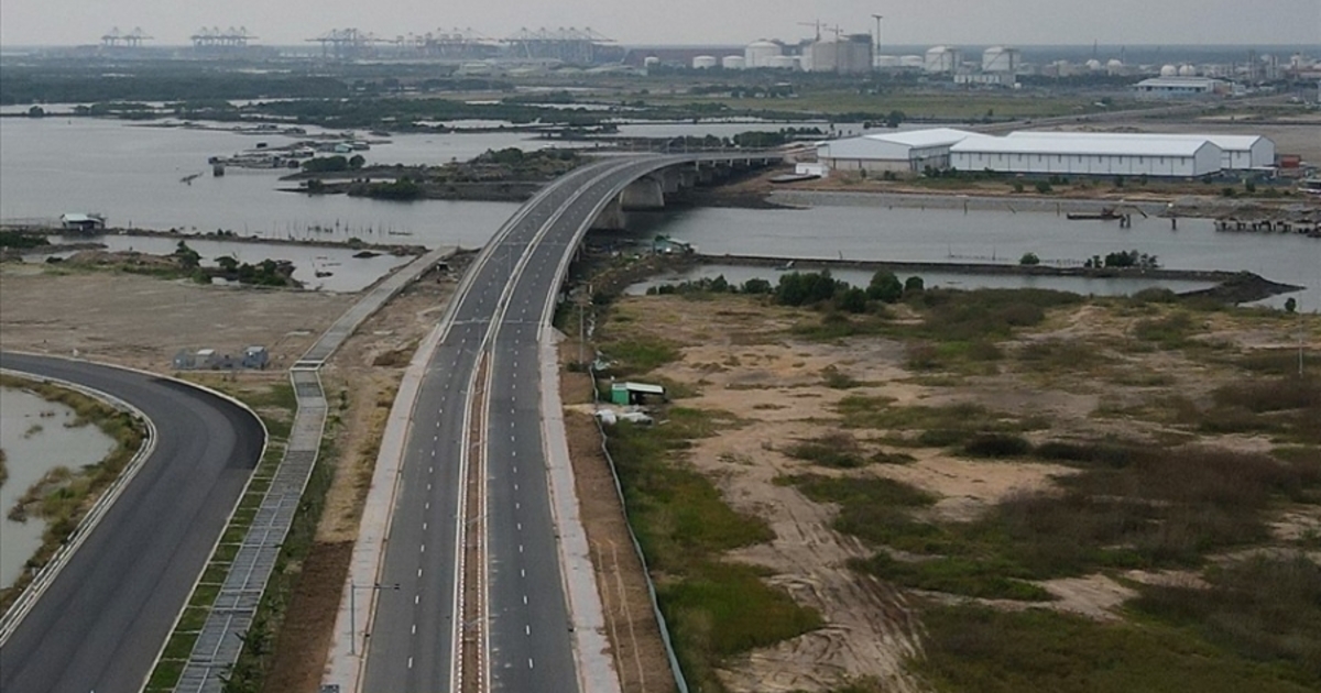 HCM City approves adjustment of transport route connecting to Cai Mep ...