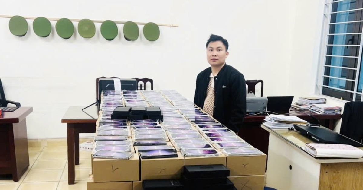 Triệt phá đường dây tiêu thụ điện thoại Samsung giả trị giá 6 tỷ ...